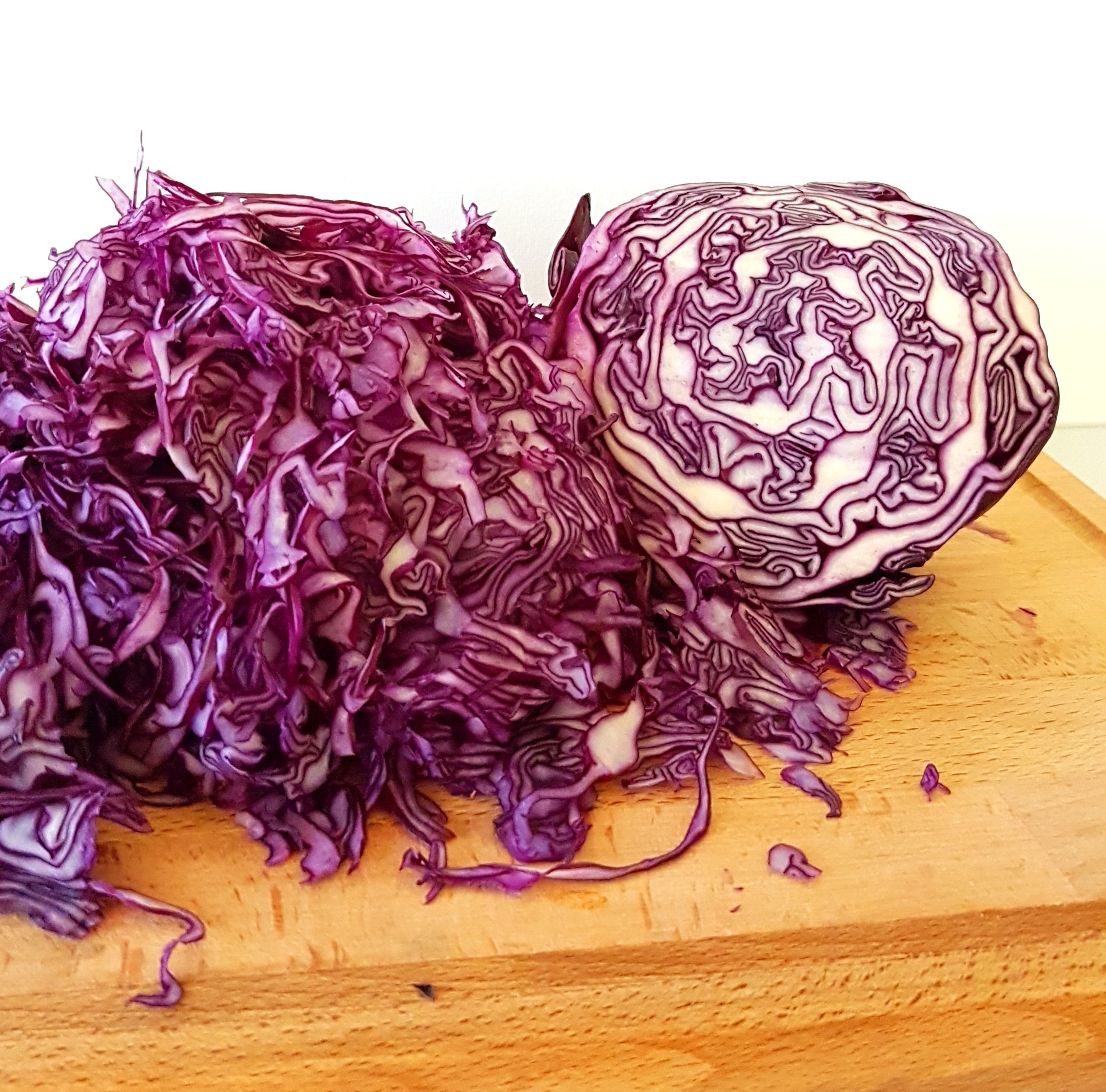 My Grandma’s Slow Cooker Red Cabbage | TCS