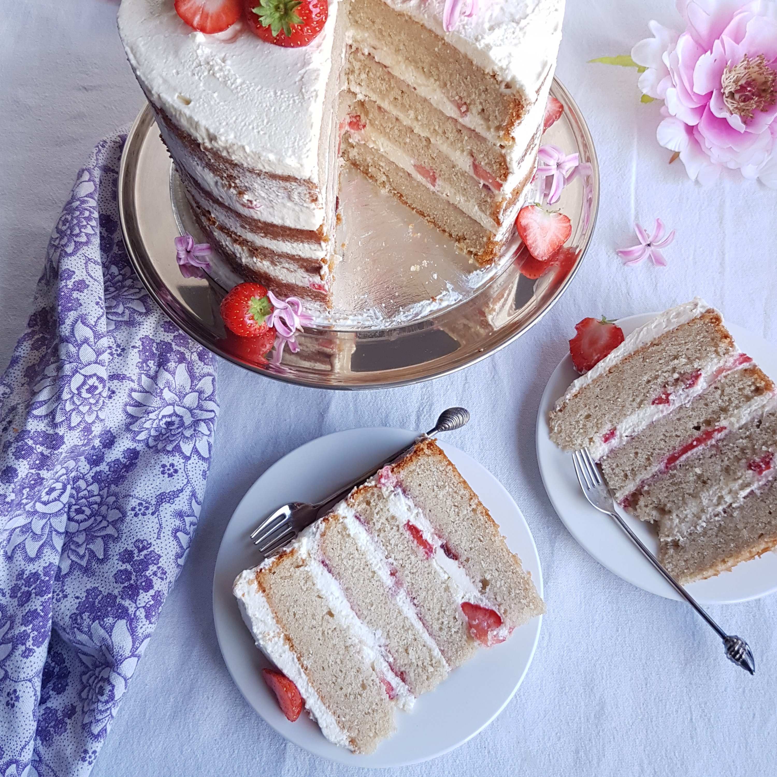 Vanilla Layer Cake with fresh Strawberries and white chocolate whipped ...
