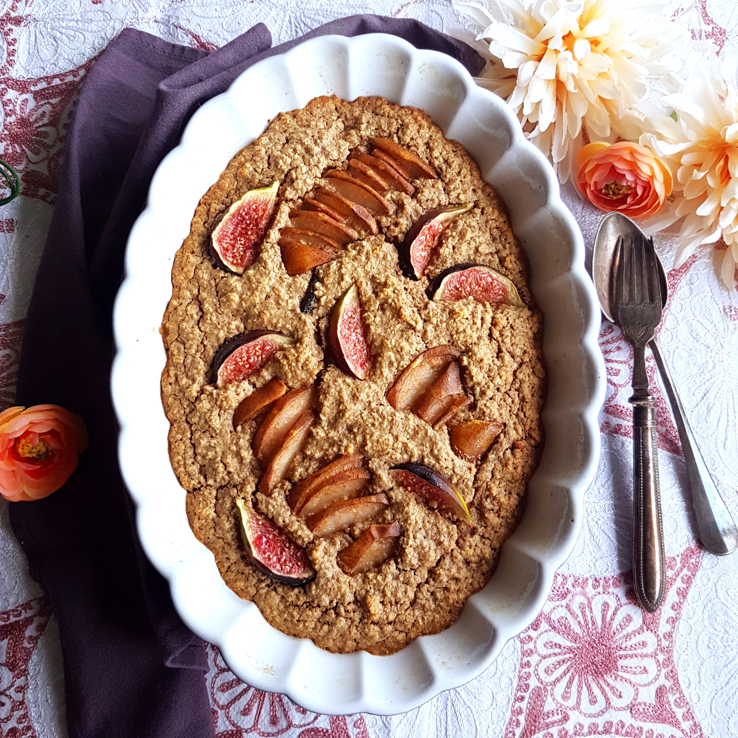 Baked souffle Oatmeal with Figs and Pears | TCS